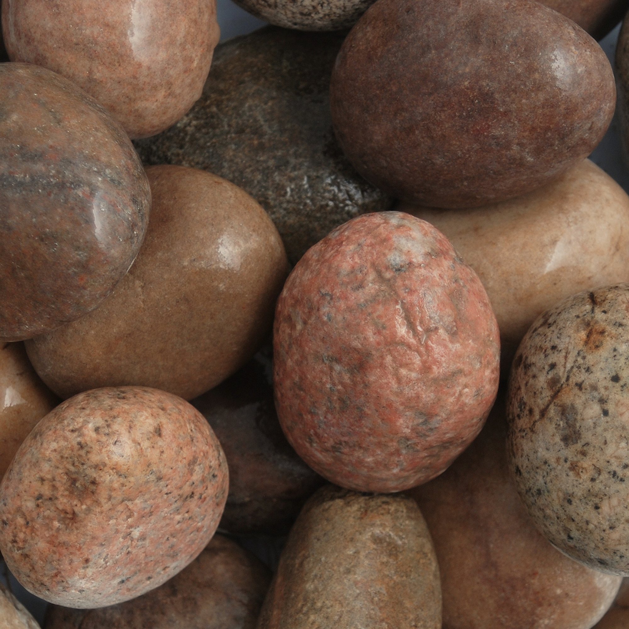 Meadow View PEBBLES & COBBLES Scottish Cobbles 50-75mm - Large Bag ...